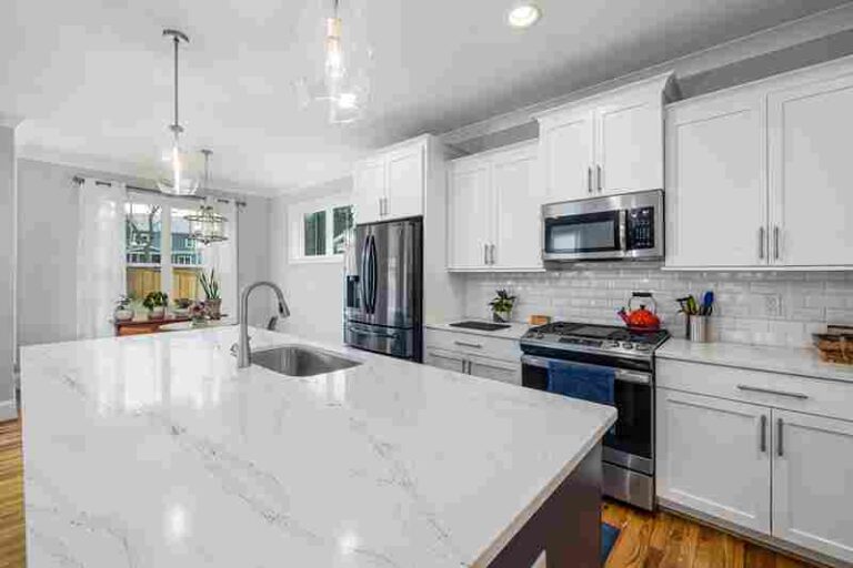Calacatta Colorado Quartz Slabs Suppliers in the USA